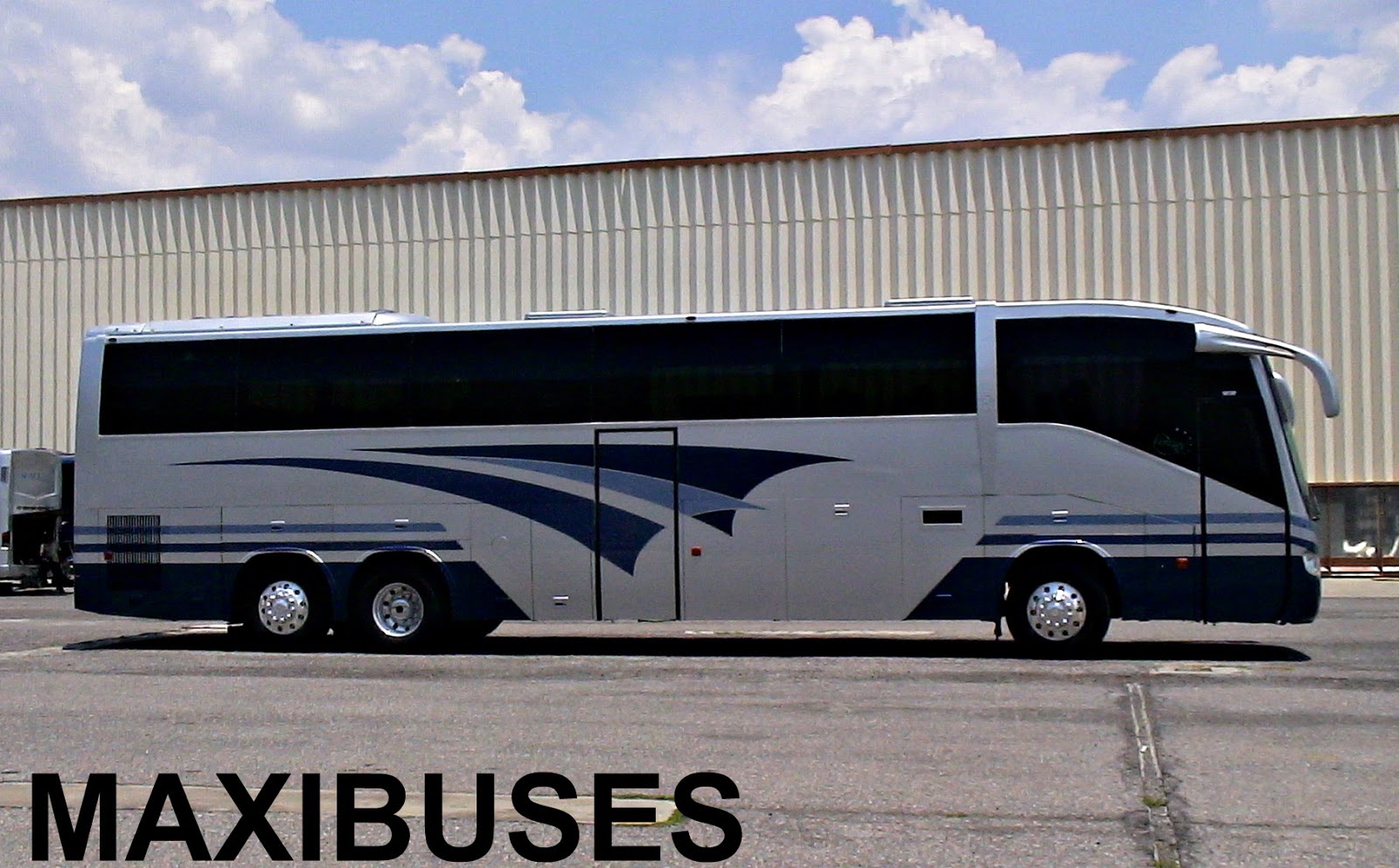 MAXIBUSES: AUTOBUSES LOS MAYITOS