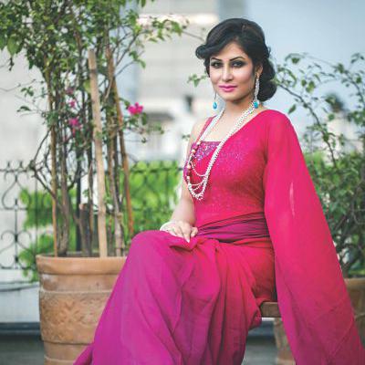 Top 10 Farah Ruma picture