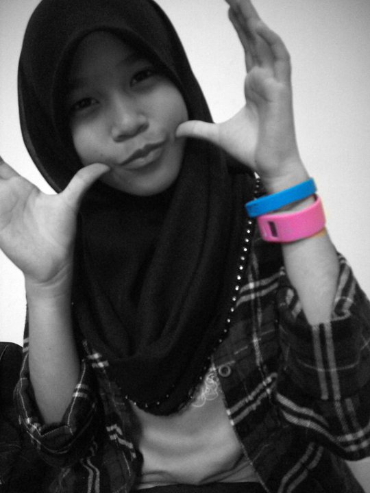 Its Me Munawwar Syahreen Suffian :)