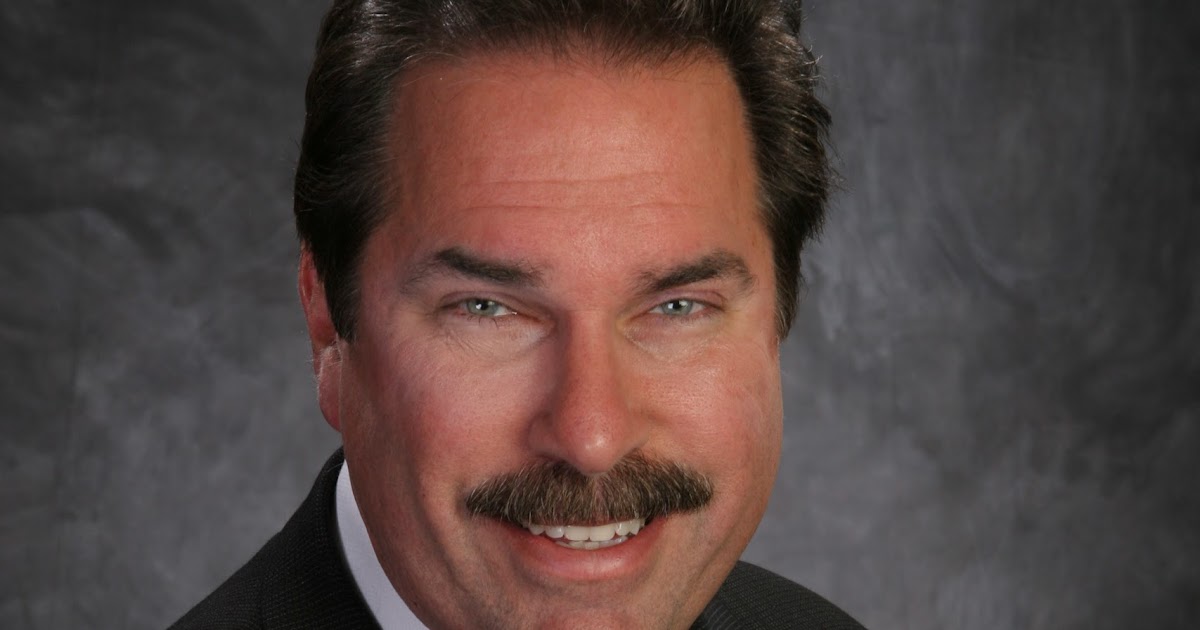 Slow Living Radio: 8/16 - The Story Behind CRN Creator, Michael Horn