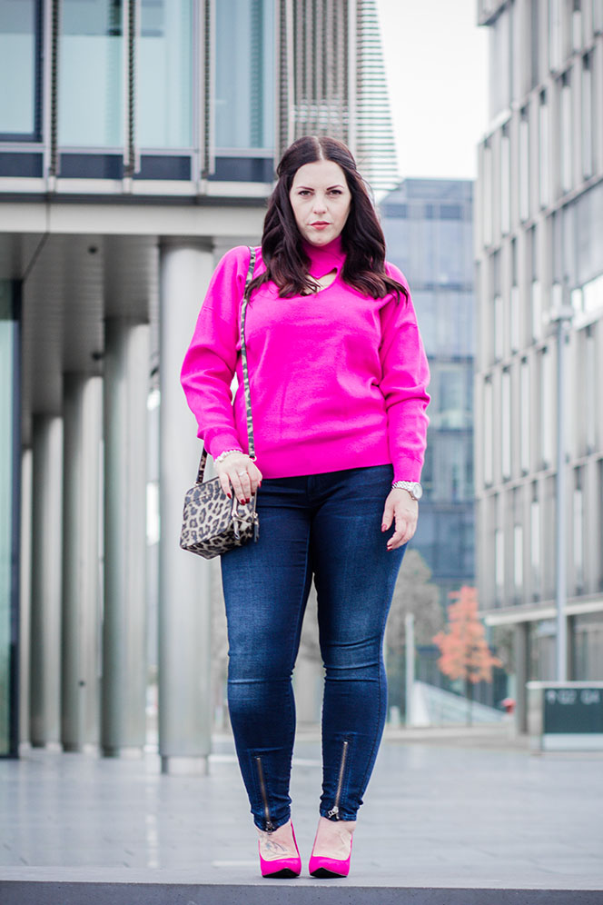 Outfit: Pink + Leo - Curvy Sequins