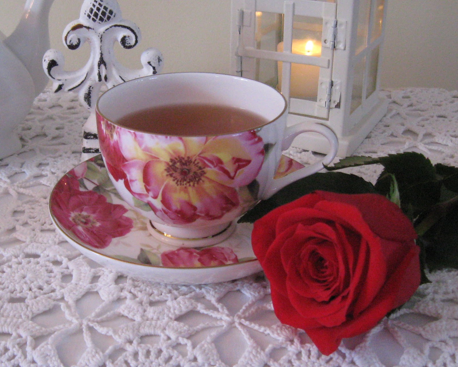 Rose Chintz Cottage: Tea Time Tuesday
