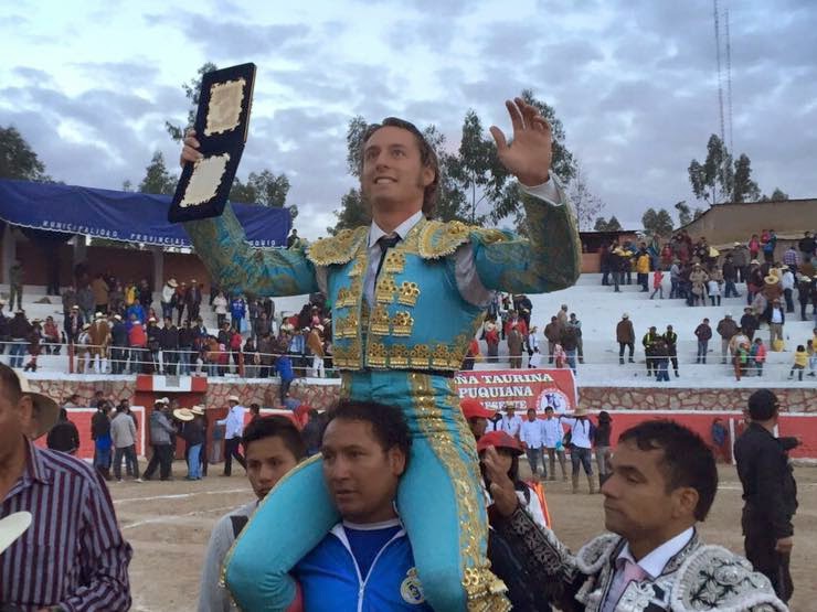 PANORAMA TAURINO DEL PERÚ: ALFONSO DE LIMA NUEVAMENTE TRIUNFA EN PUQUIO