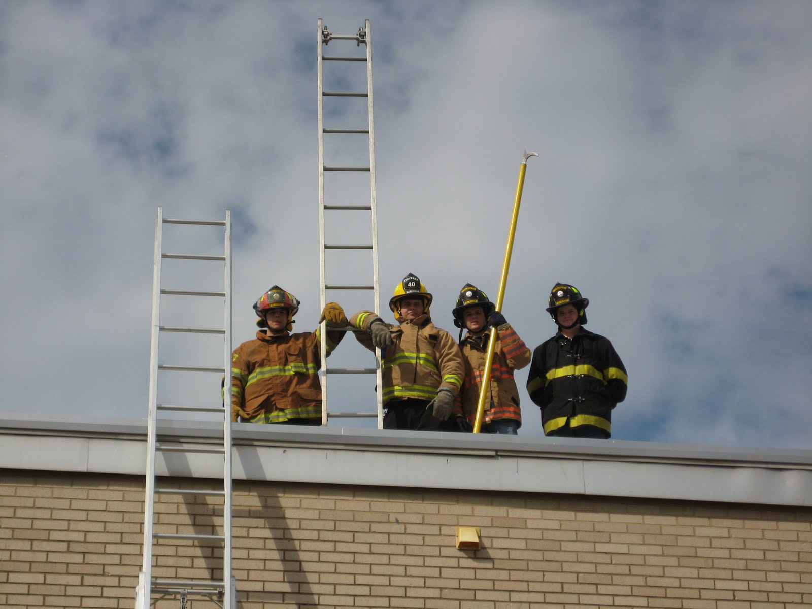 Concord High School Fire Academy: Ladder Practicals with the 35 foot ...