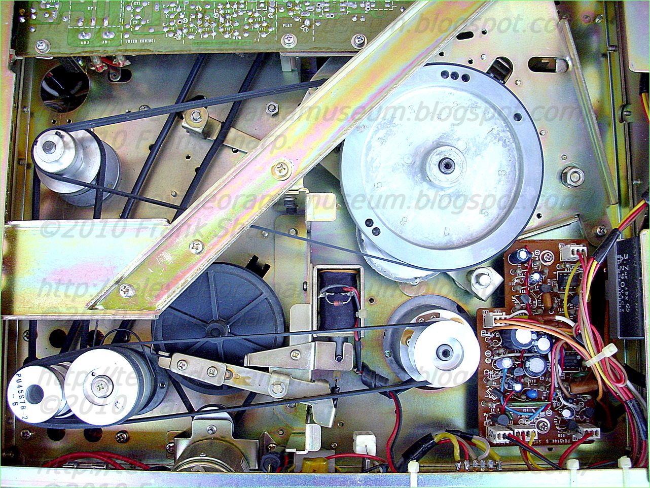 I find it quite interesting how they simplified the mechanism of newer ...