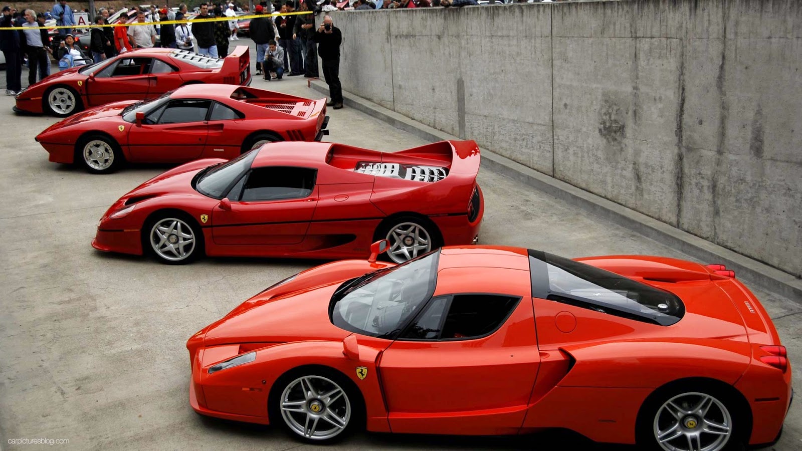 Ferrari Araba Resimleri: En güzel Ferrari Wallpaperları