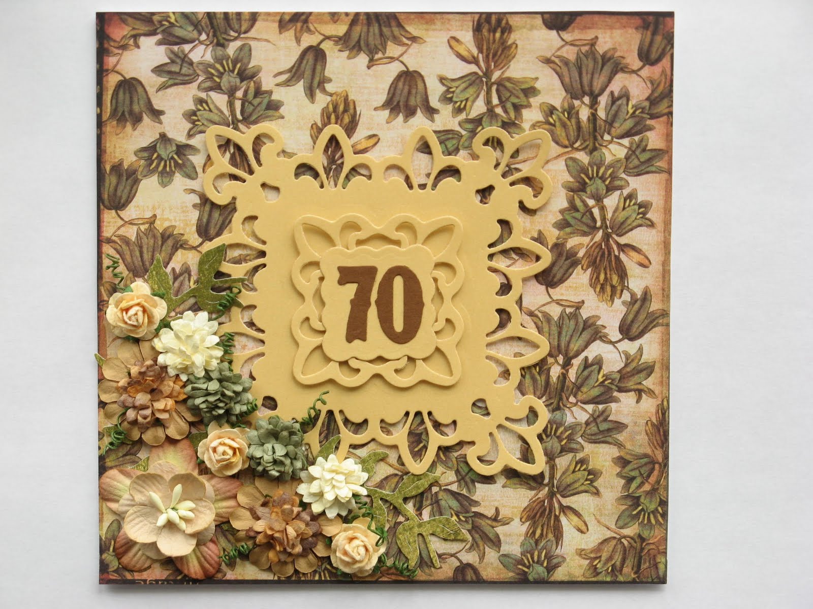 Piitun puuhanurkka: Kirjava 70 v. kortti