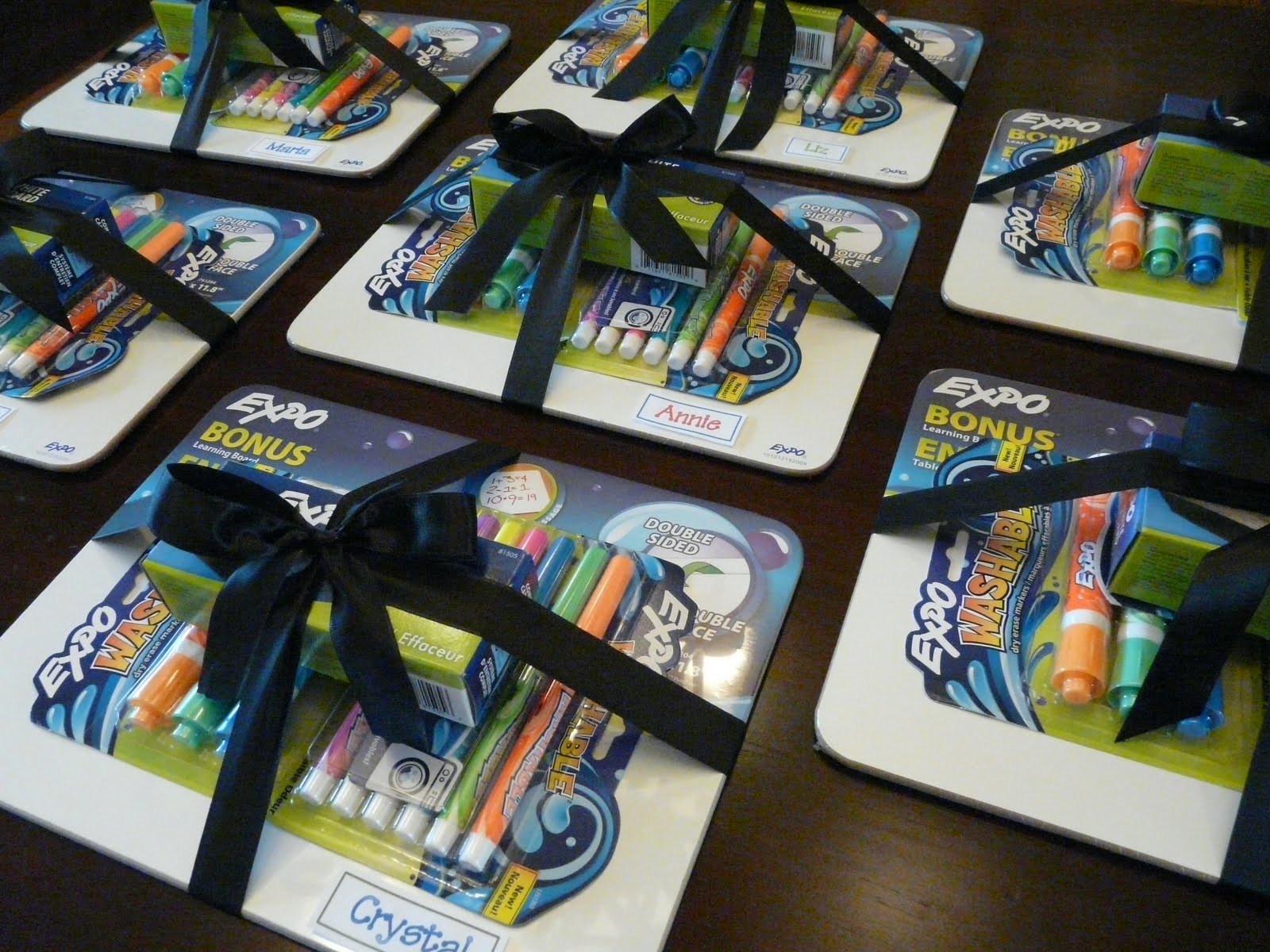 Easy Entertaining with Lots of Freebies: Hosting a House Party ...