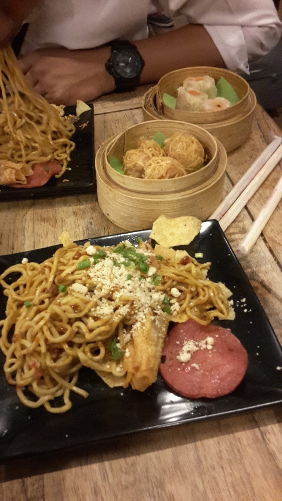 Foodaily Surabaya: Kober Mie Setan - Pelopor Mie Pedas