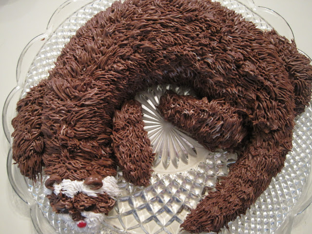 The Creative Cake Maker: Ferret Shaped Cake