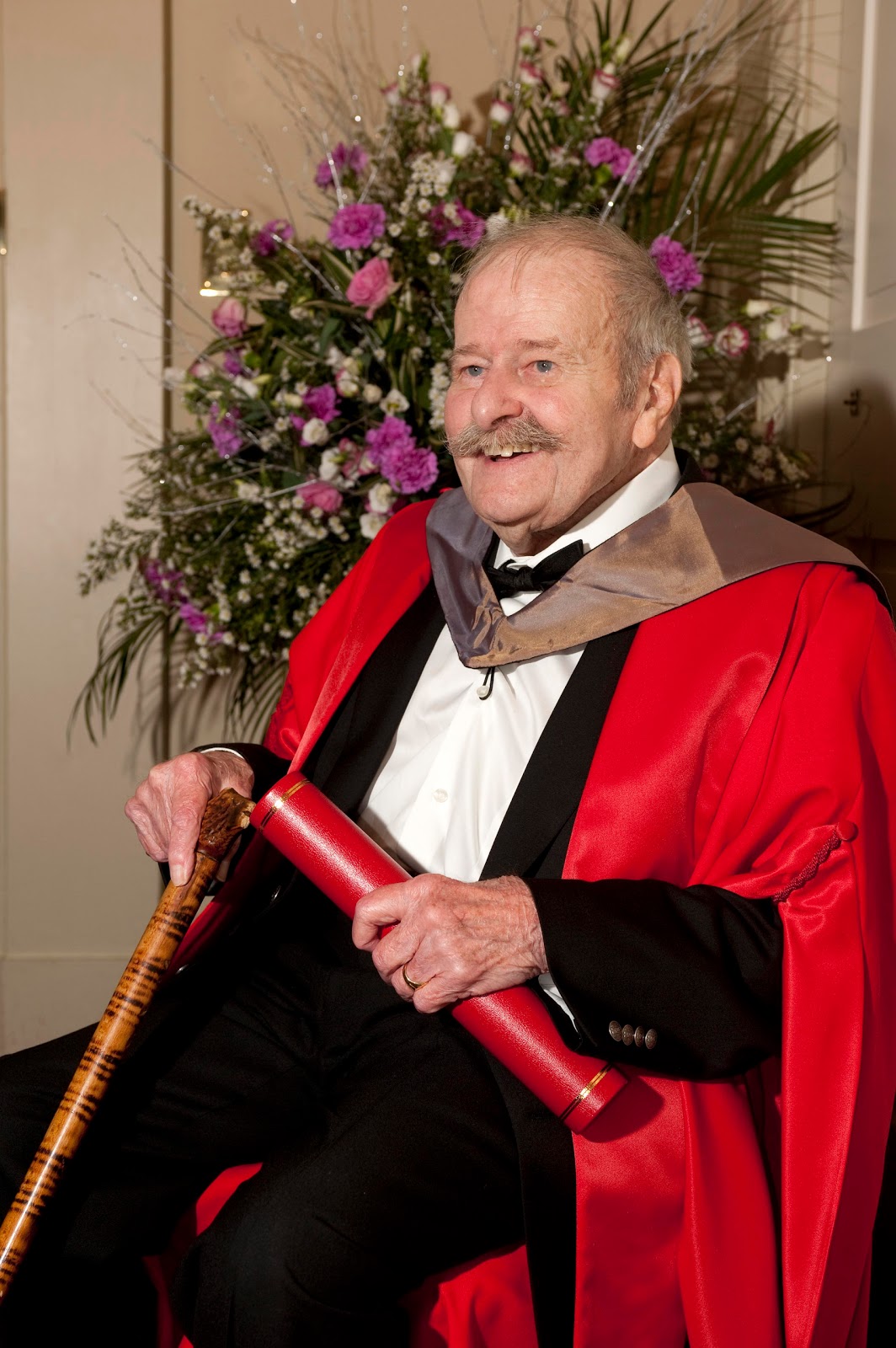 VAL RESIA - RESIJE: Eric P. Hamp