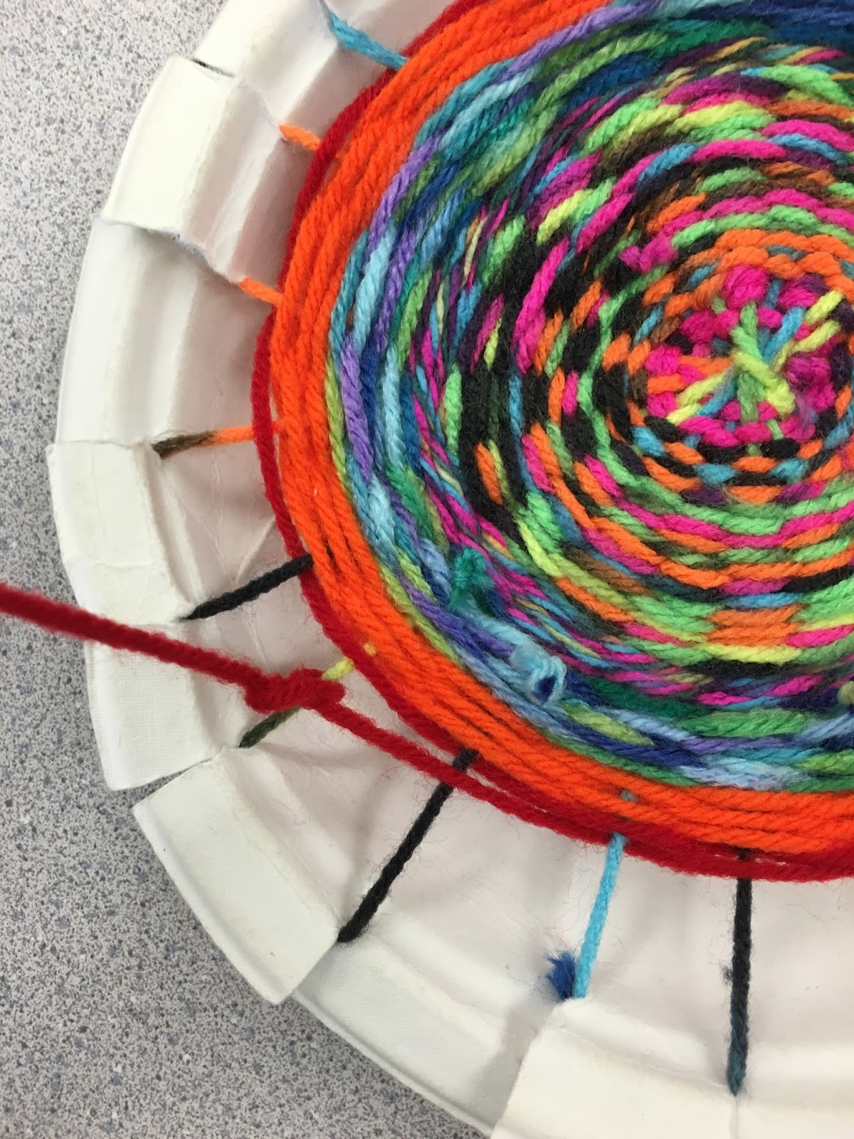 Paper Plate Weaving-Make a Yarn Bowl!