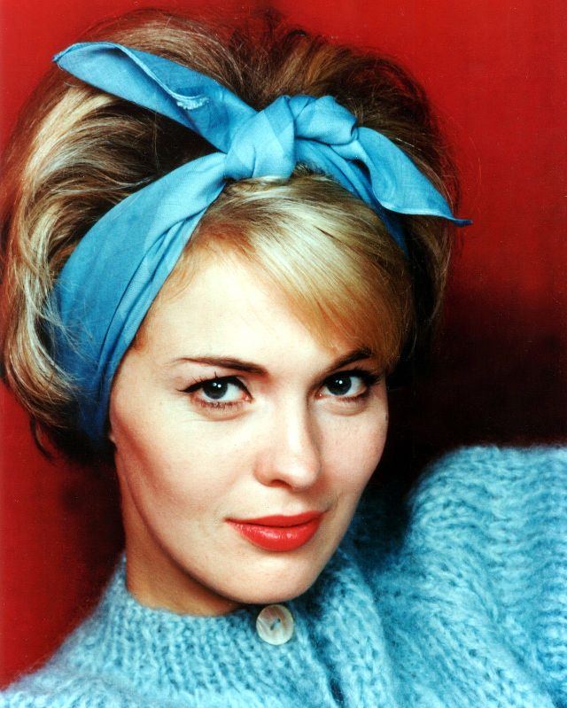 35 Glamorous Color Photos of Jean Seberg in the 1960s ~ Vintage Everyday