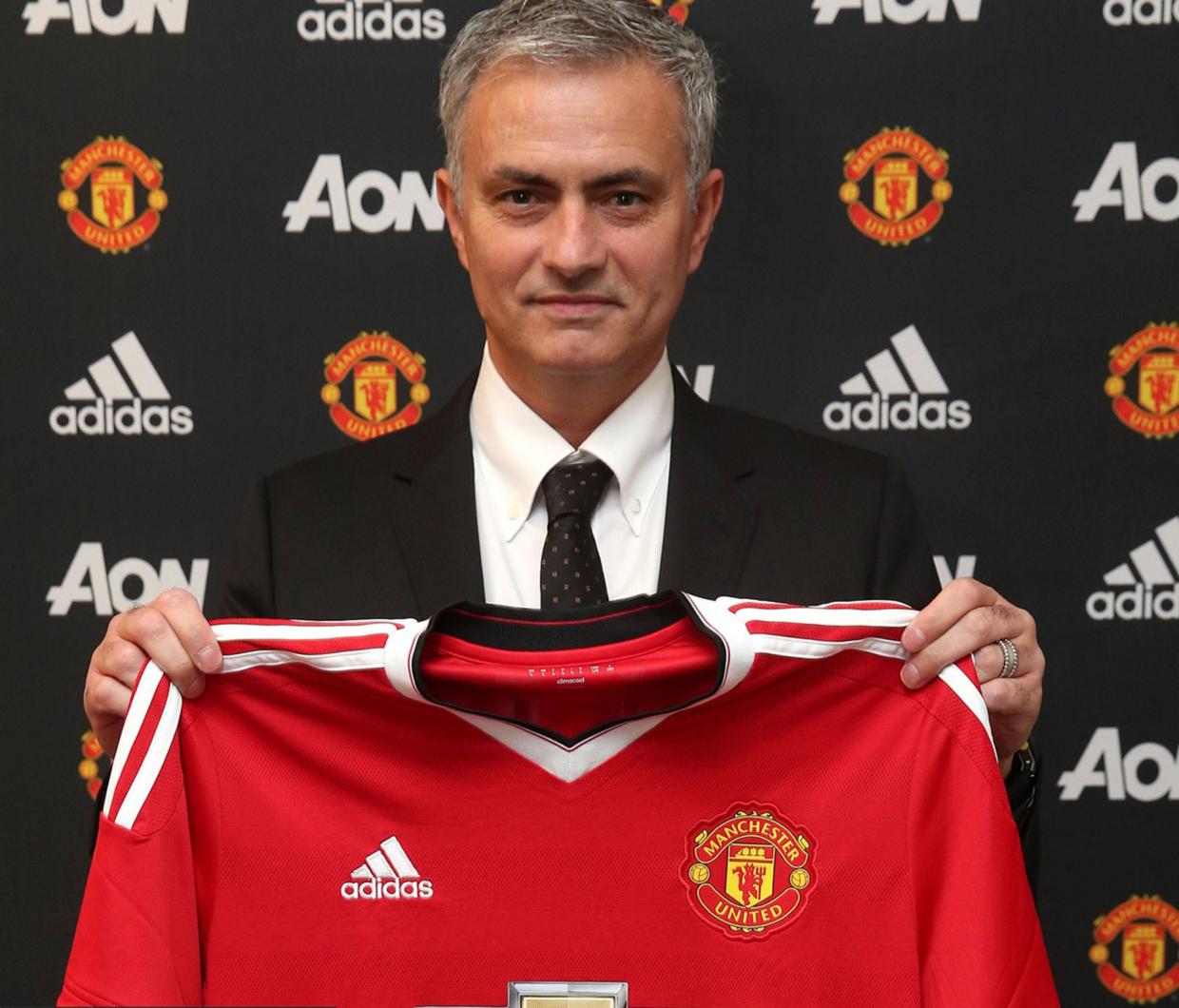 LifeMatters: JOSE MOURINHO MAN U NEW COACH IN PICTURES