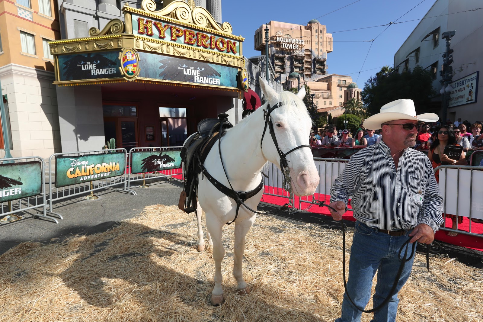 Sasaki Time: Official Red Carpet Photos of The Lone Ranger Premiere ...