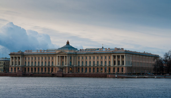 Hanna & Erkki Tamsalu travelogue: Repin Art Academy