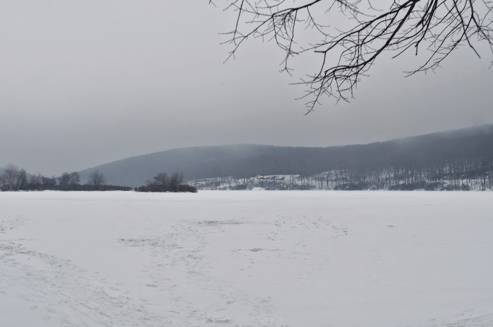 Harriman Hiker: Harriman State Park and Beyond: Frozen Lake Welch