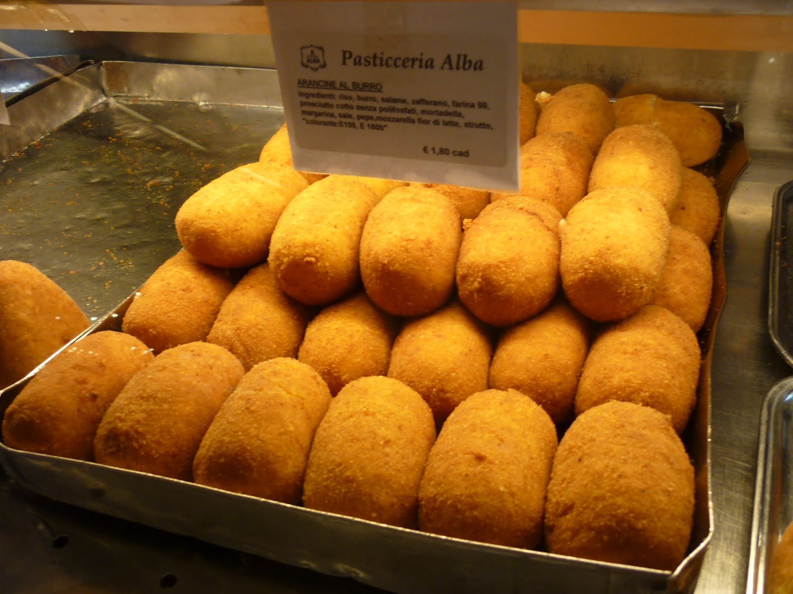 Pasticceria ALBA - Best Arancini and Cannoli in Palermo - Living in Sicily