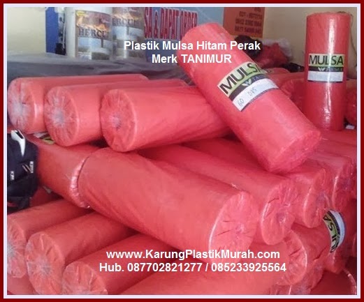 Macam - Macam Mulsa dan Kegunaannya - Jual Mulsa Plastik Hitam Perak Murah