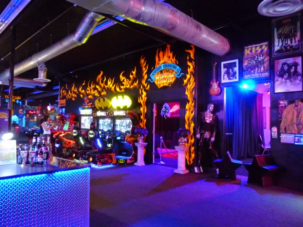 The Ham and Egger Files: KISS Monster Mini Golf in Las Vegas