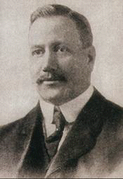 BOLA VOLI ~ PENGETAHUAN ADALAH KEKUATANKU