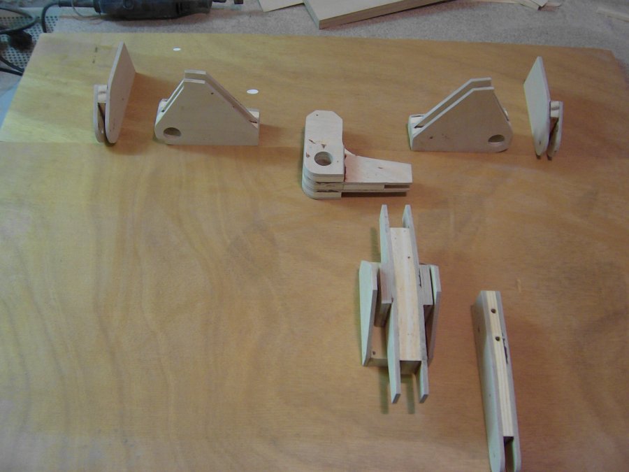 Flugzeugbau Pottier P130: Quer und Höhenruderanlenkung