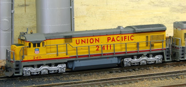 Needles Division Santa Fe RR N Scale: 1981 Union Pacific C30-7 Manifest ...