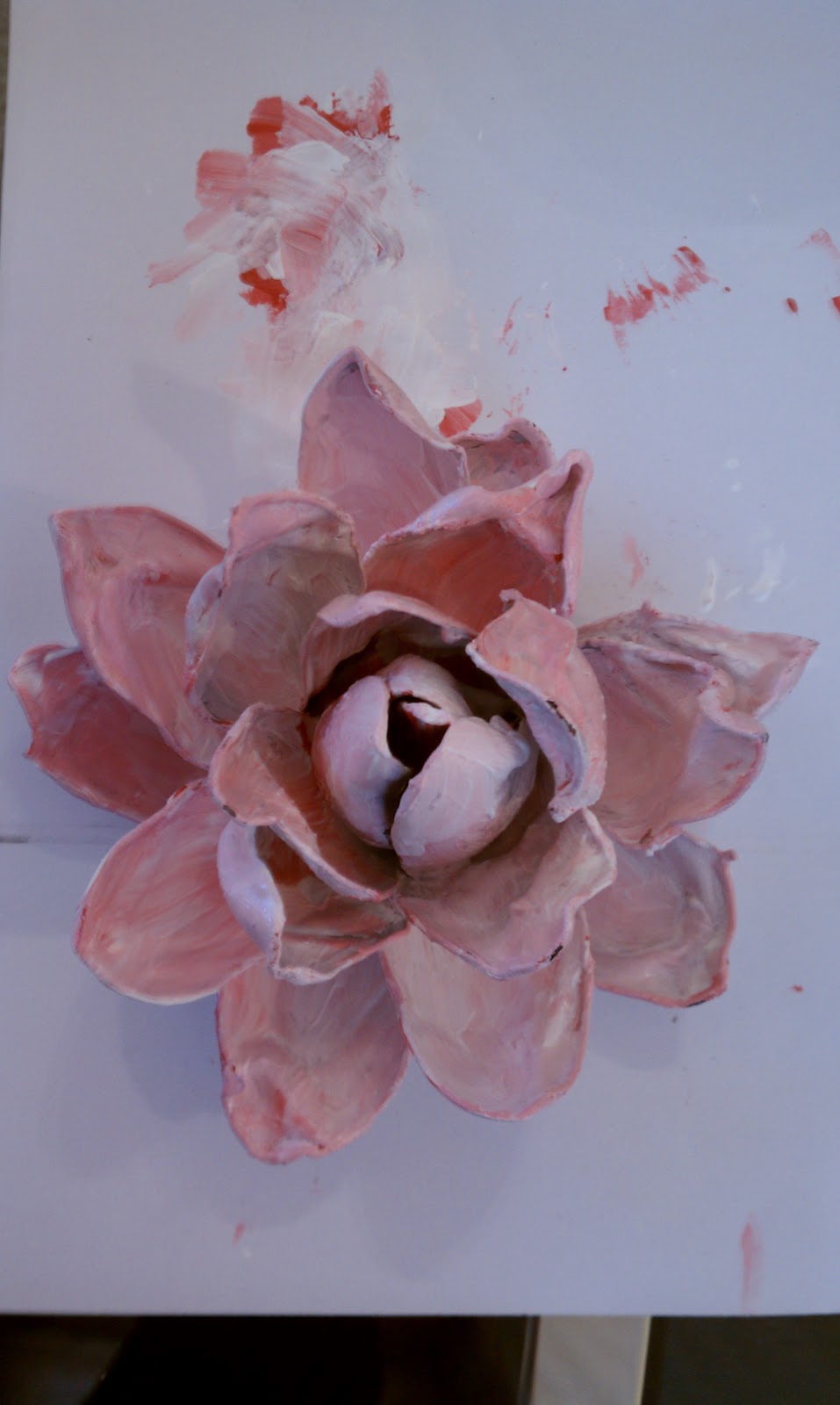 Nadia's DIY Projects: DIY Melted Plastic Spoon Rose