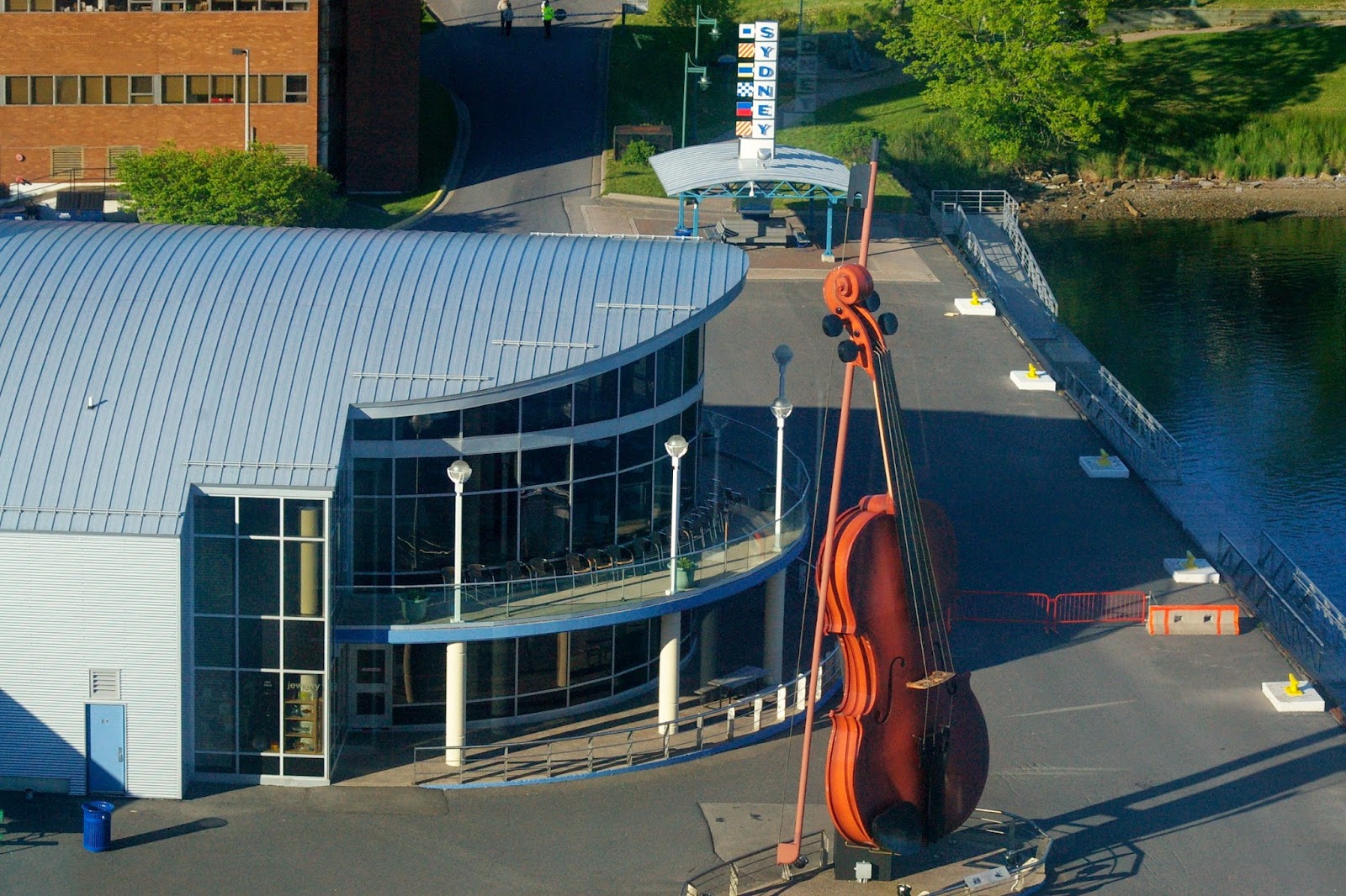 His and Her Hobbies: His and Her Travel Review: The Giant Fiddle in ...