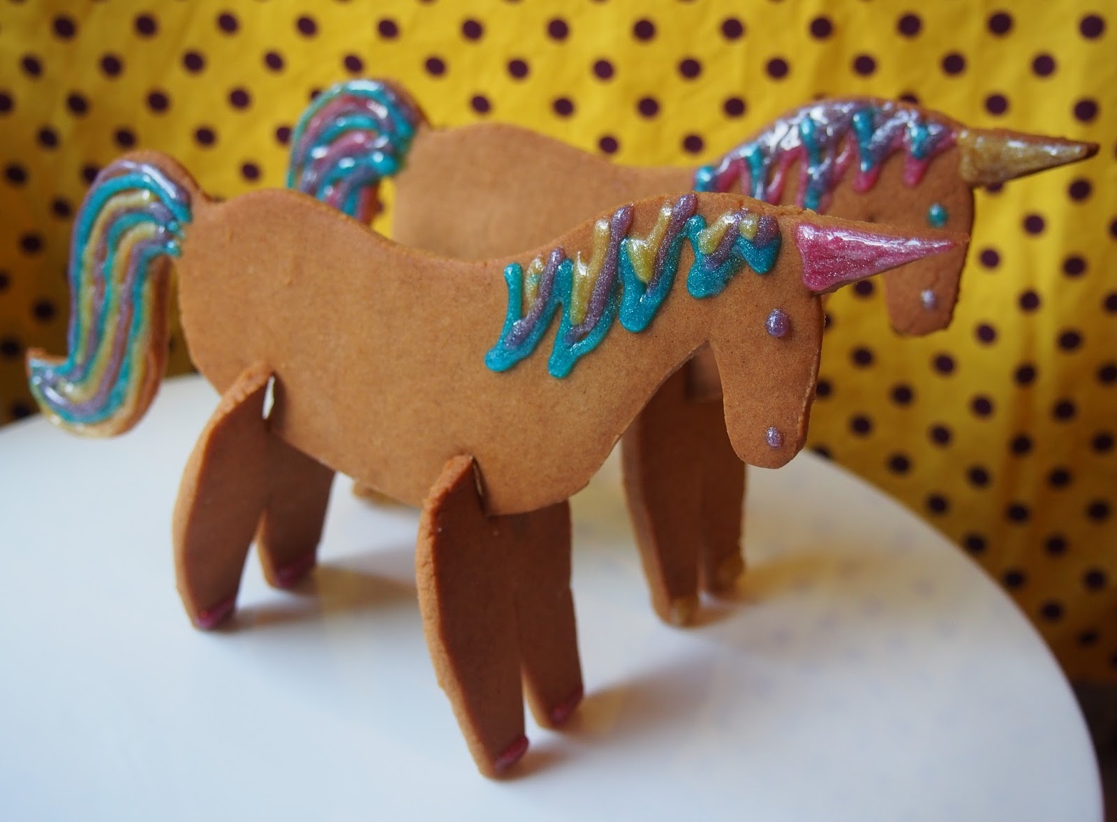 Domestic Sluttery: How To Make 3D Gingerbread Unicorns