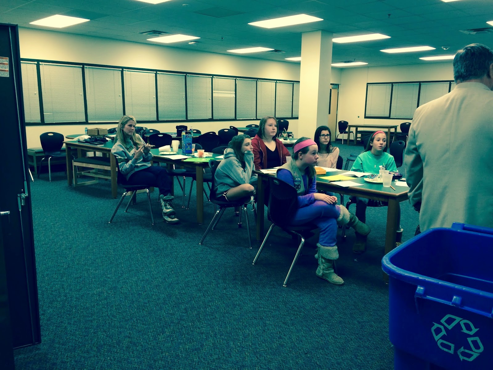 Follow The Leader: Cadettes: Special Agent Badge