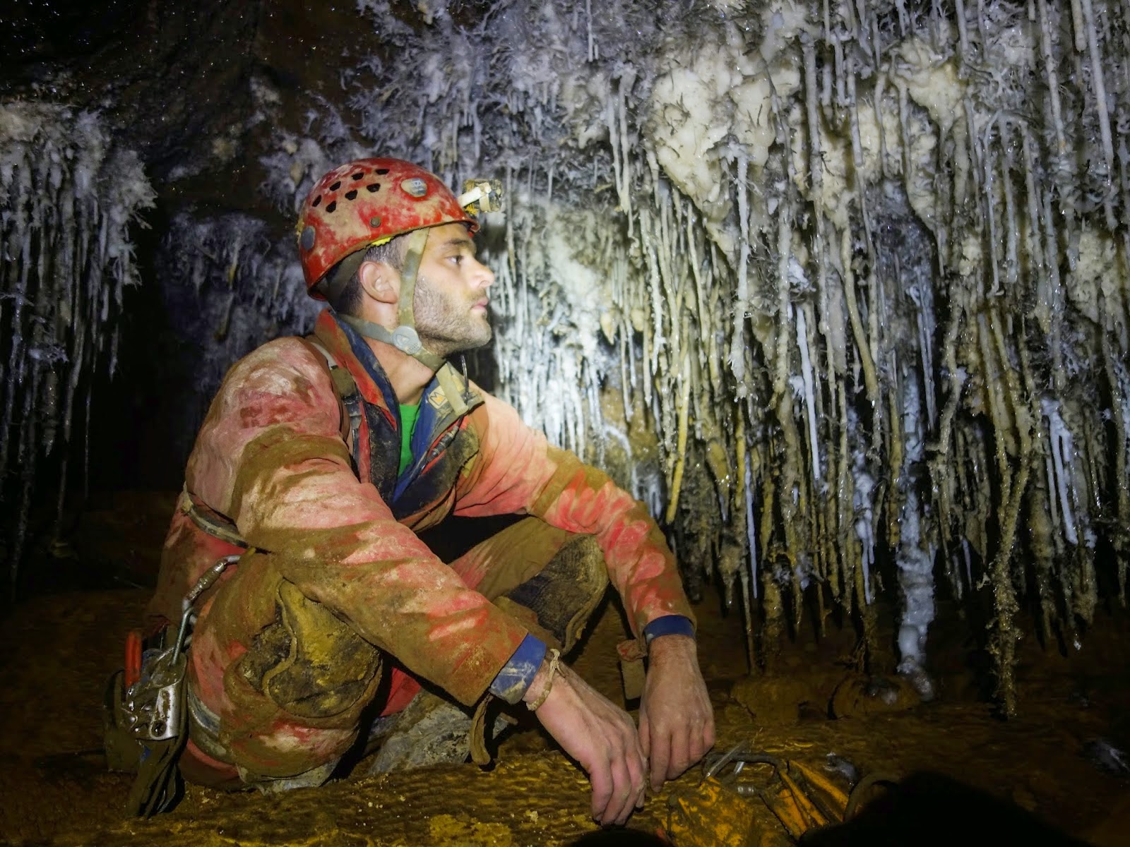 Helictite cave in Cantabria - Spain - Geology In