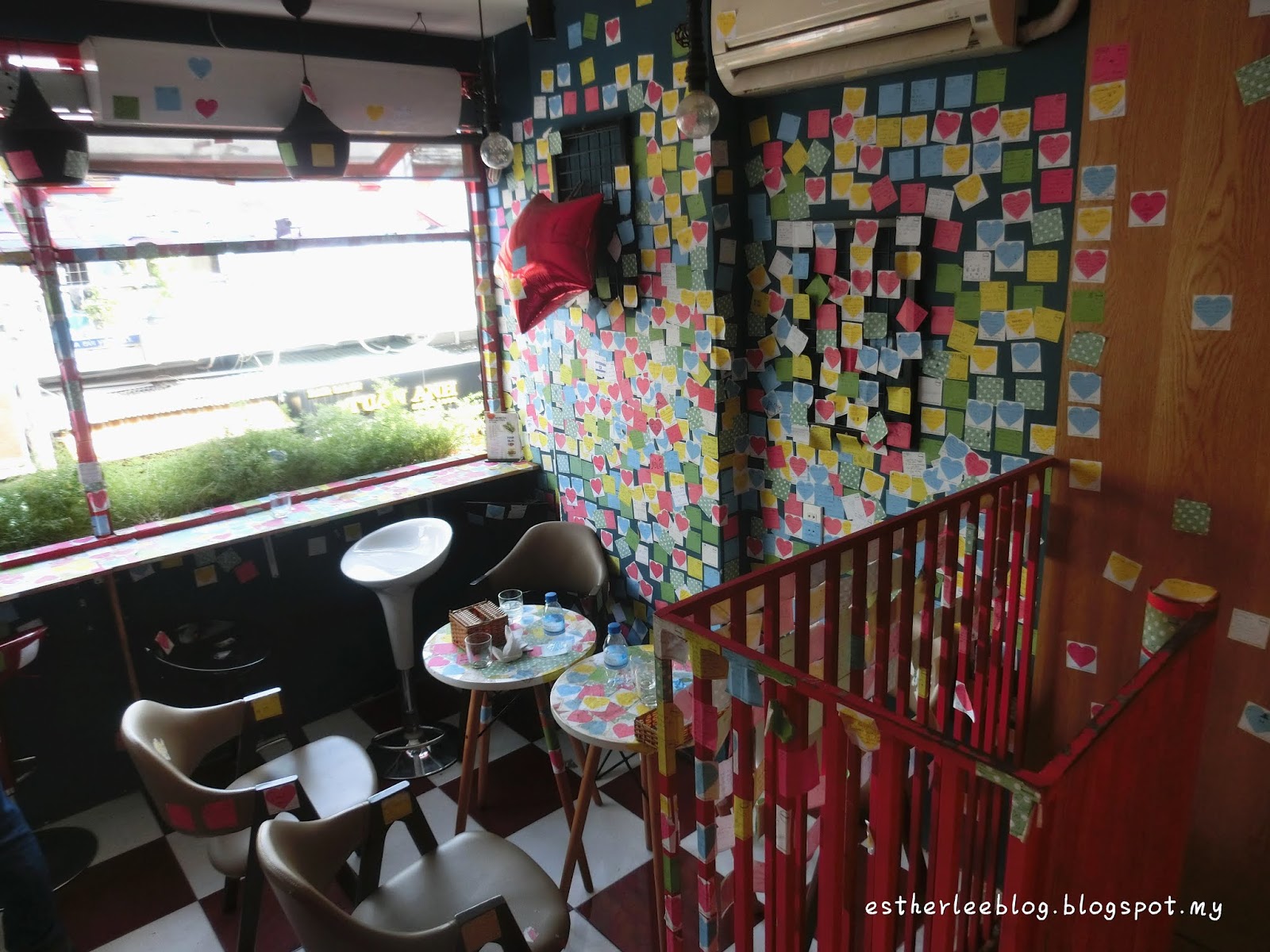 越南胡志明：特色鸡蛋咖啡与椰子咖啡 @The Note Coffee