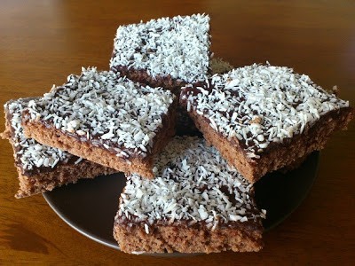 ~ Karins Kök ~: Chokladrutor med chokladkräm och kokos.
