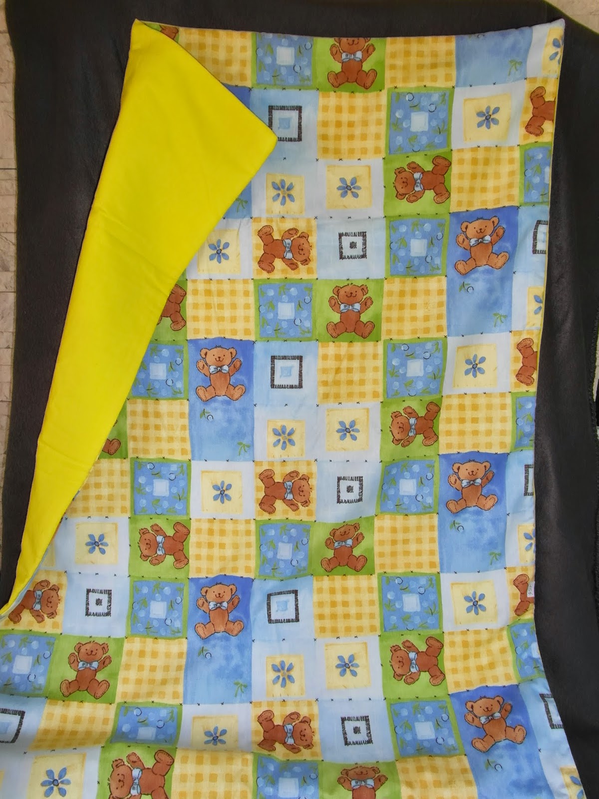 Mimie-Création: Couverture bébé coton motif nounours