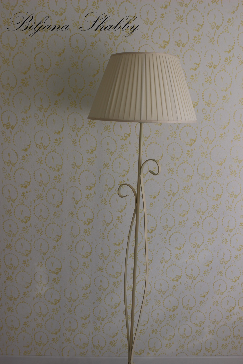 Biljana Shabby: Uređenje doma: Podne lampe su u trendu