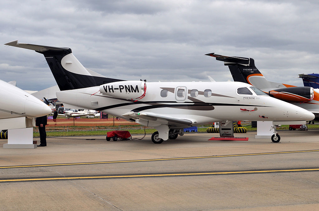 Central Queensland Plane Spotting: Revesco (WA) Embraer EMB-500 Phenom ...