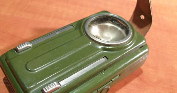 Webbingbabel: Polish Army Signal Flashlight - Latarka Sygnałowa ...
