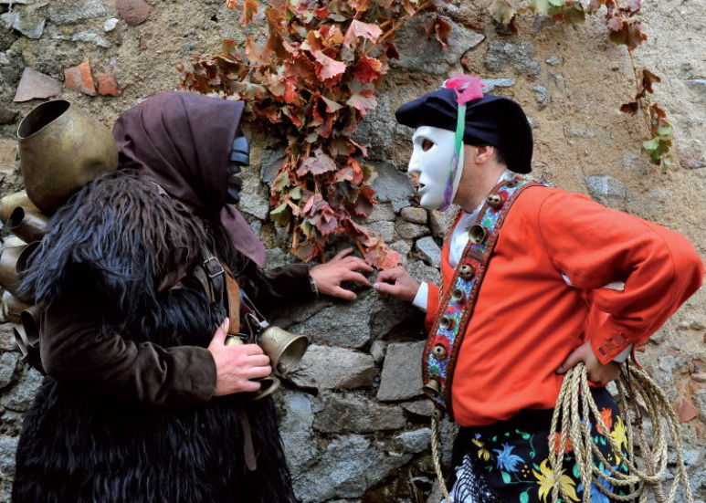 Quotidiano Honebu di Storia e Archeologia: Sardegna: Mamuthones e ...