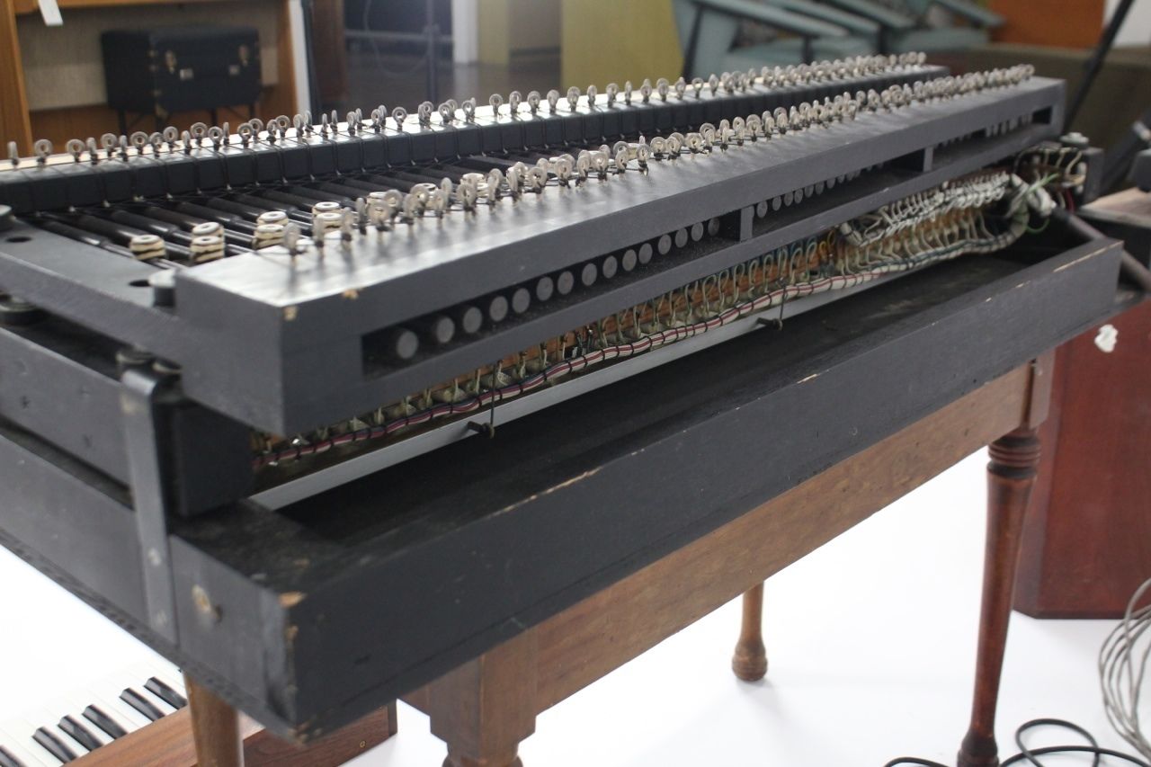 MATRIXSYNTH: Rare Vintage Maas-Rowe Vibrachord Electronic Carillon Keyboard