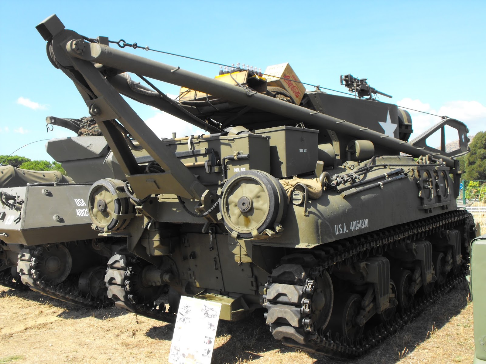 USS-Prizuttu: Walk around: Sherman "recovery" M32 B1