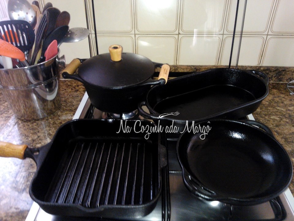 Na Cozinha da Margô: A Delícia que é cozinhar em Panela de Ferro!