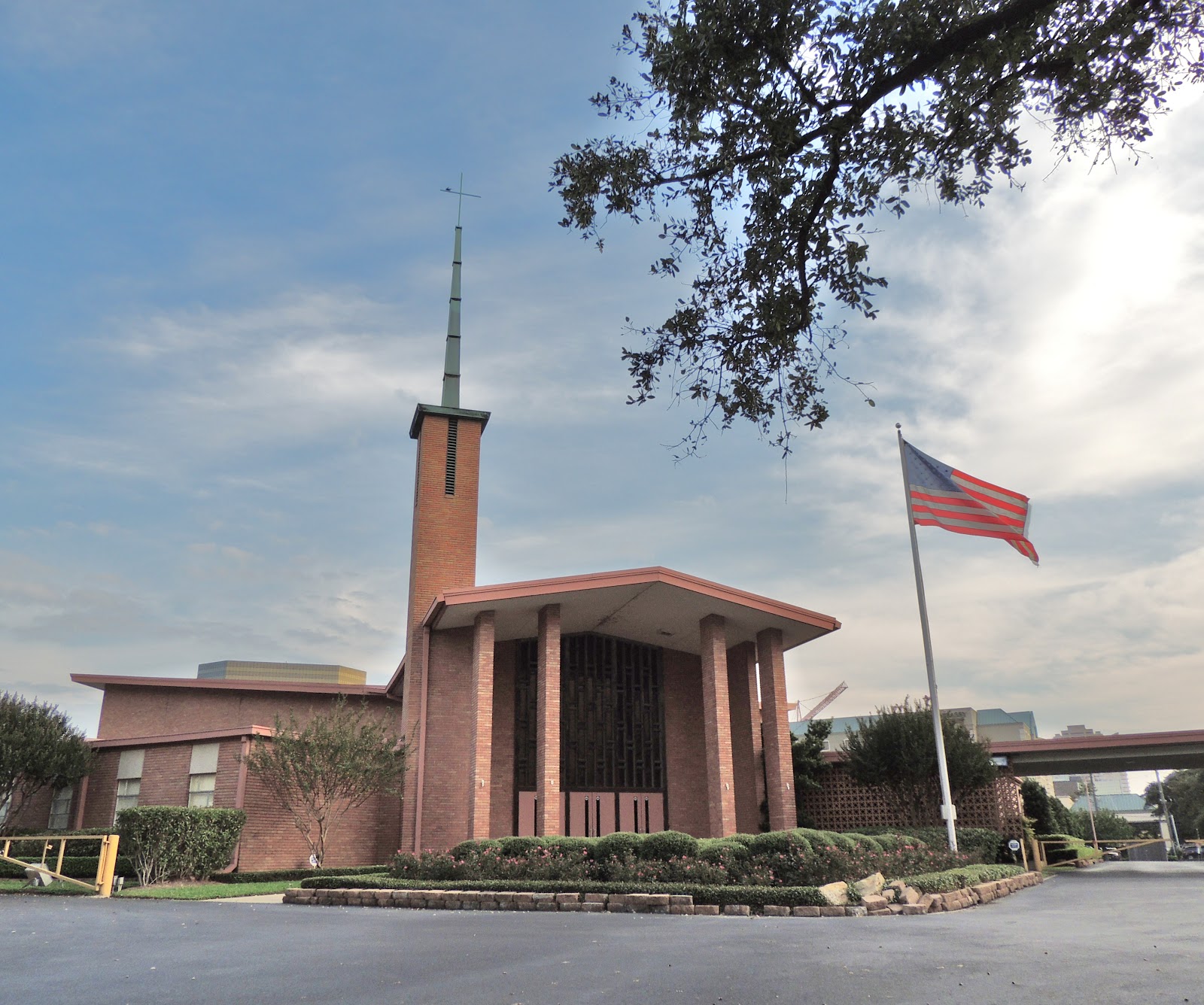 Houston in Pics: Berachah Church