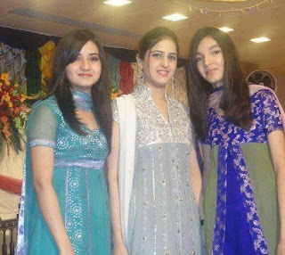 Saba Naz Pakistani Girls Mobile Num | Walpapers | Pictures | Fun Maza ...