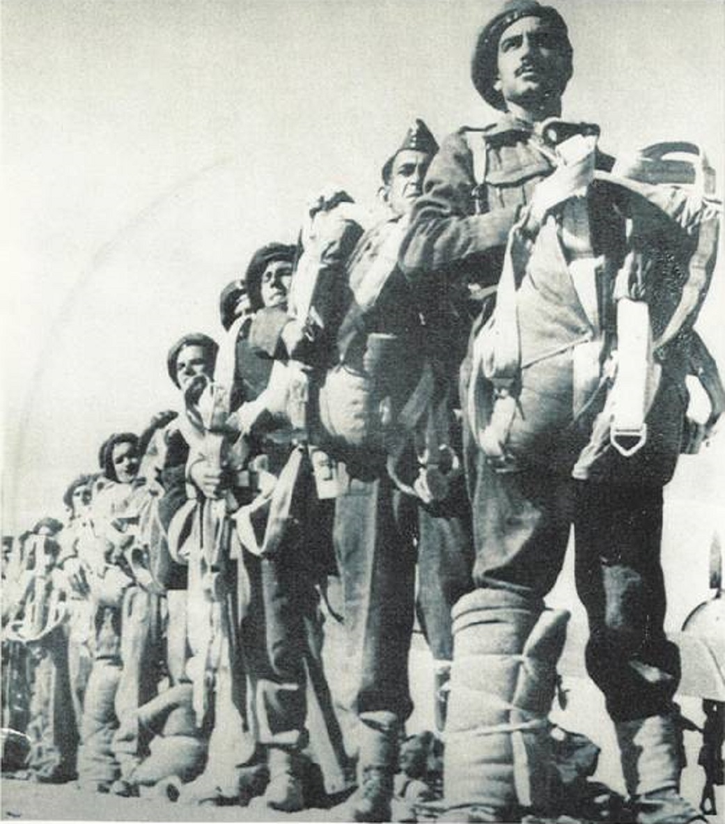 ΕΦΗΜΕΡΙΔΑ ΤΩΝ ΕΙΔΙΚΩΝ ΔΥΝΑΜΕΩΝ: Καταδρομικές Πολεμικές Ιστορίες