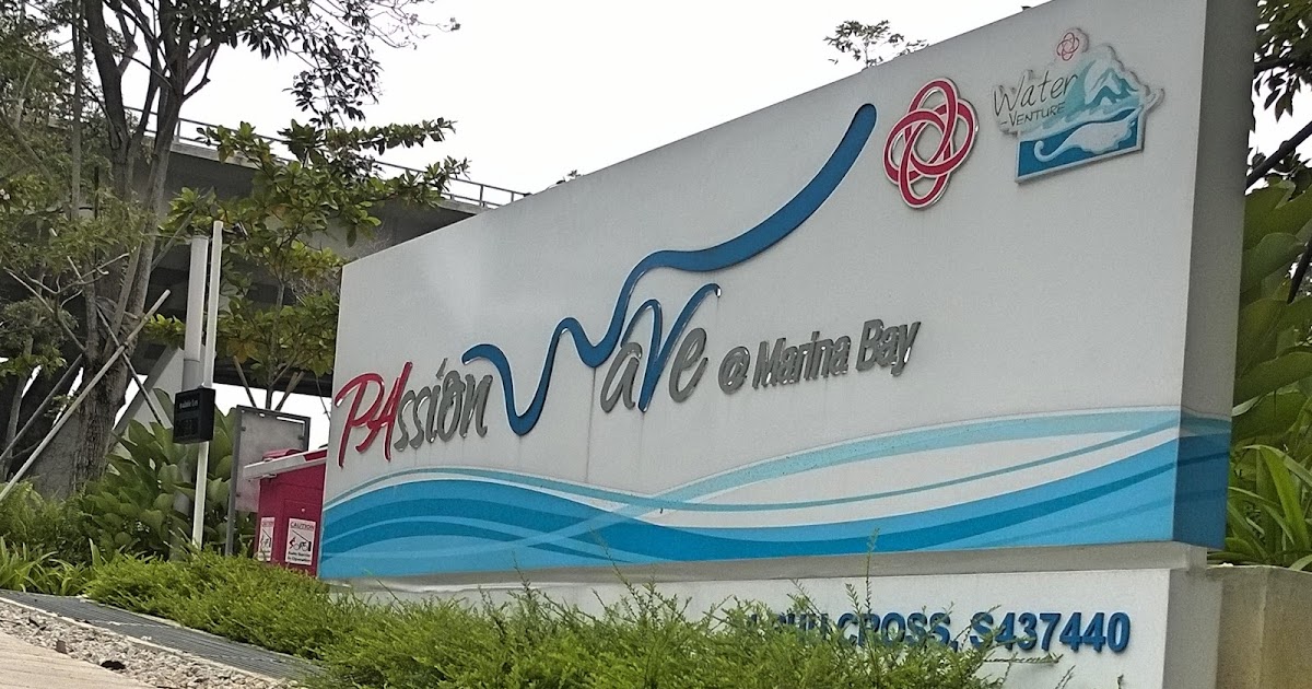 Wanderlust Paddling: Passion Wave @ Marina Bay Walkabout