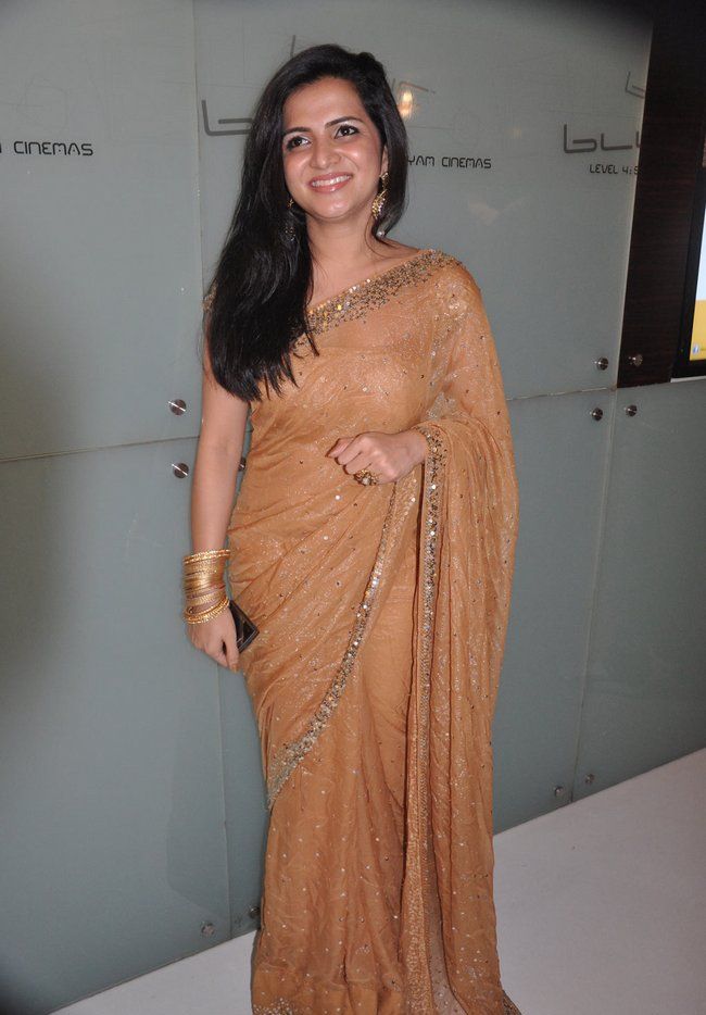 SOUTH CINE HOT - The Cine Hot blog: Vijay TV VJ Divya Darshini DD in ...