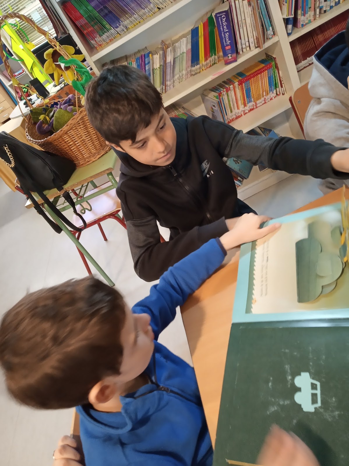 LA DIVERSIÓN EN EL AULA DE PRIMERO: Lectura compartida el