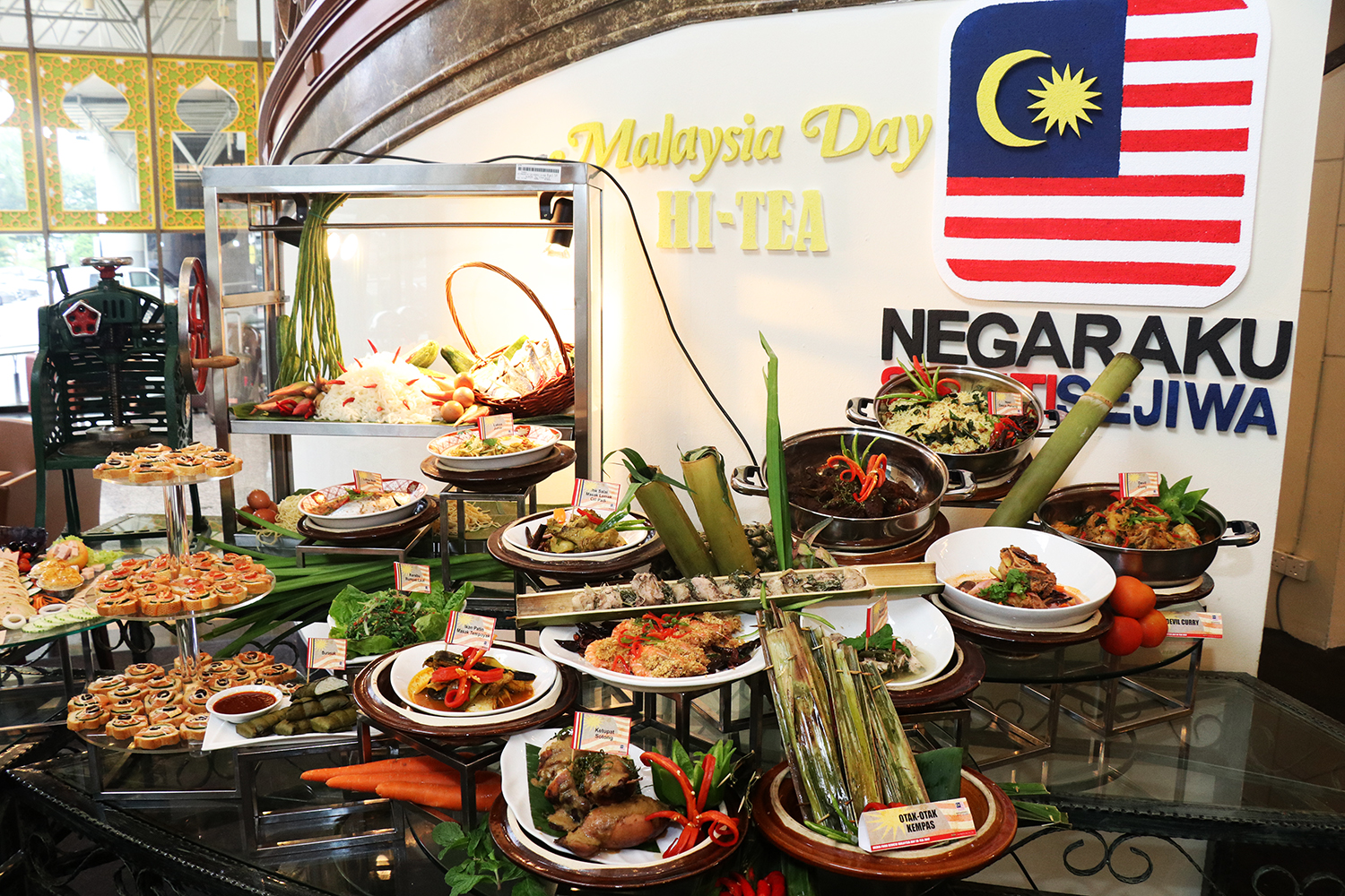 MALAYSIA DAY HI-TEA @ ROYALE SONGKET RESTAURANT GRAND BLUEWAVE HOTEL ...