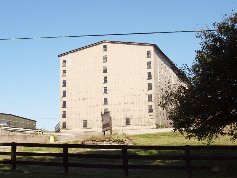 TRAVELING THE BOURBON TRAIL